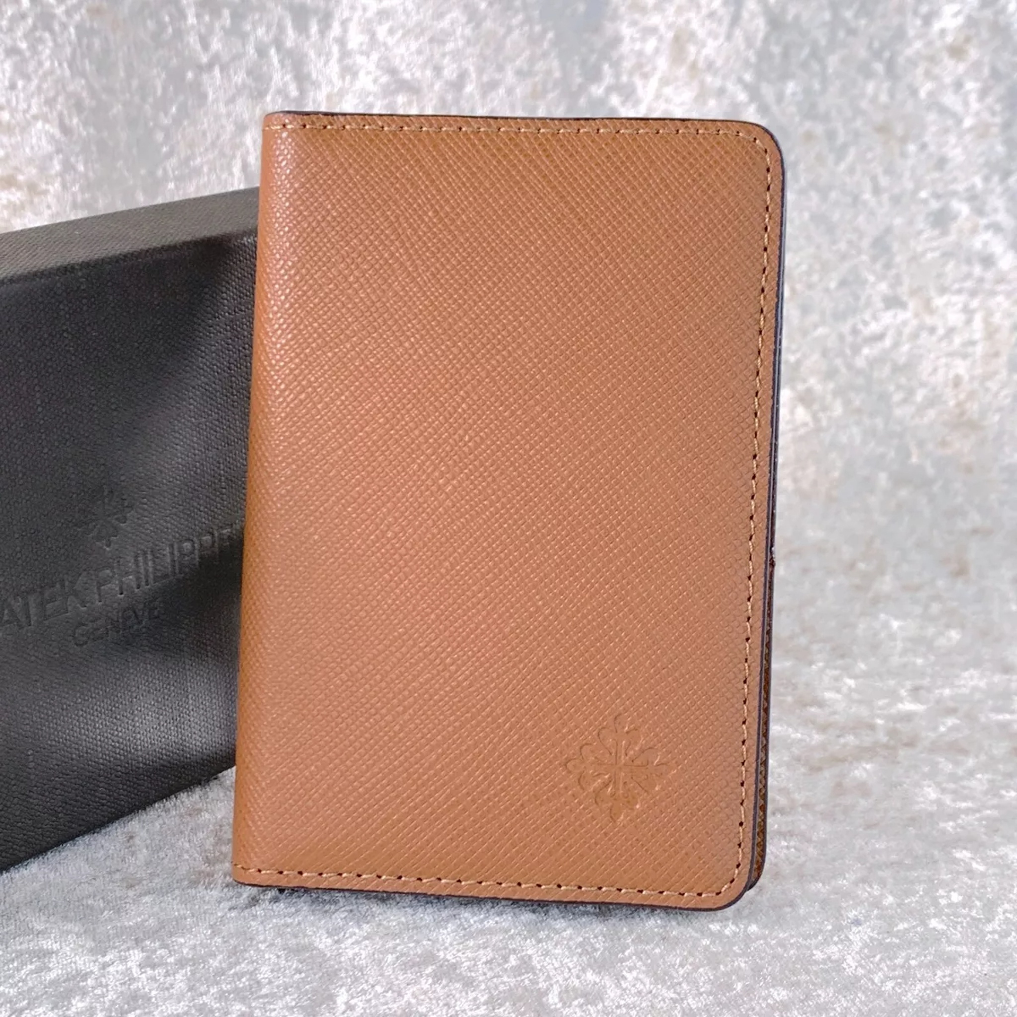 Patek Philippe - Patek accessories - Curiosity